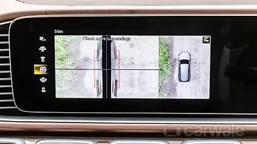 Maybach GLS Infotainment System Image, Maybach GLS Photos in India ...