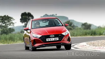 Hyundai i20 Images - Interior & Exterior Photo Gallery [300+ Images ...