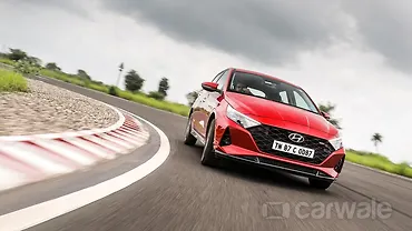 Hyundai i20 Images - Interior & Exterior Photo Gallery [300+ Images ...