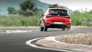 Hyundai i20 Images - Interior & Exterior Photo Gallery [300+ Images ...