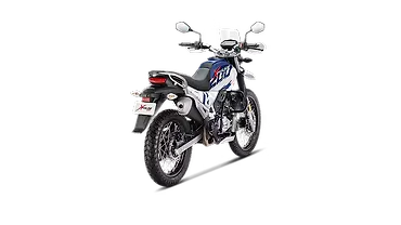 Hero Xpulse 200 4V Right Rear Three Quarter Image – BikeWale