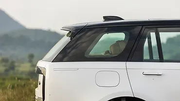 Range Rover Rear Quarter Glass Image, Range Rover Photos in India - CarWale