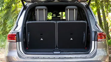 Mercedes-Benz EQB Images - Interior & Exterior Photo Gallery [100 ...