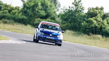 Polo Front View Image, Polo Photos in India - CarWale