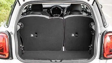 Cooper SE Open Boot/Trunk Image, Cooper SE Photos in India - CarWale