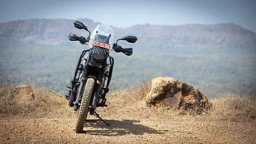 Images of Yezdi Adventure | Photos of Adventure - BikeWale