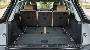 Q7 Bootspace Image, Q7 Photos in India - CarWale