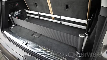 Q7 Bootspace Image, Q7 Photos in India - CarWale