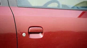 Wagon R Front Door Handle Image, Wagon R Photos in India - CarWale