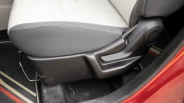 Wagon R Front Fender Image, Wagon R Photos in India - CarWale