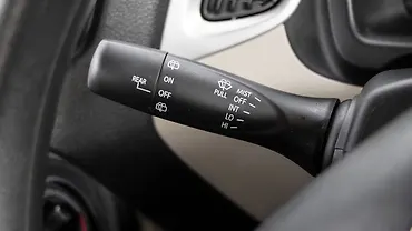 Wagon R Front Fender Image, Wagon R Photos in India - CarWale