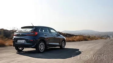 Baleno Rear Badge Image, Baleno Photos in India - CarWale