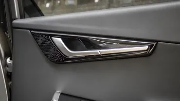 EV6 Rear Door Pad Handle Image, EV6 Photos in India - CarWale