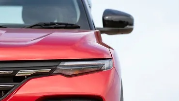 Kiger [2022-2023] Rear Spoiler Image, Kiger [2022-2023] Photos in India ...