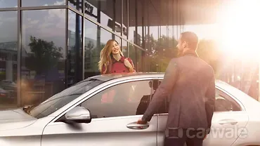 Mercedes-Benz C-Class Night Edition - Top 3 highlights - CarWale