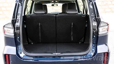 XL6 Rear View Image, XL6 Photos in India - CarWale