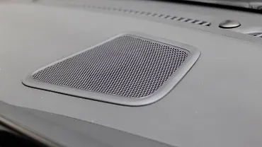 Verna Front Fender Image, Verna Photos in India - CarWale
