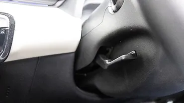 Verna Front Fender Image, Verna Photos in India - CarWale