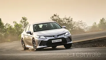 Toyota Camry Images - Interior & Exterior Photo Gallery [150+ Images ...