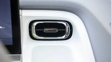 Comet EV Right Side Air Vents Image, Comet EV Photos in India - CarWale