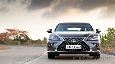 Lexus ES Images - Interior & Exterior Photo Gallery [100+ Images] - CarWale