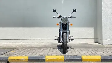 Images of Royal Enfield Bullet 350 | Photos of Bullet 350 - BikeWale