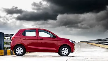 Alto K10 Rear Spoiler Image, Alto K10 Photos in India - CarWale