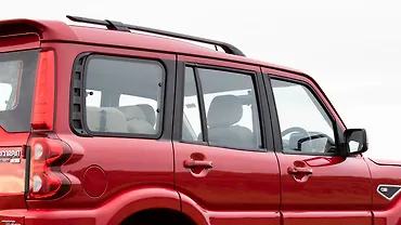 Scorpio Side Glass Housing Image, Scorpio Photos in India - CarWale