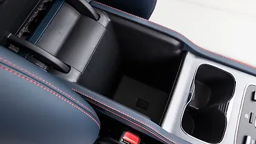 Atto 3 Front Centre Arm Rest Storage Image, Atto 3 Photos in India ...