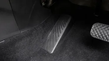 Hector Right Rear Three Quarter Image, Hector Photos in India - CarWale