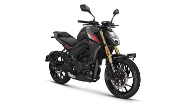 Keeway K300 N Right Front Three Quarter Image – BikeWale