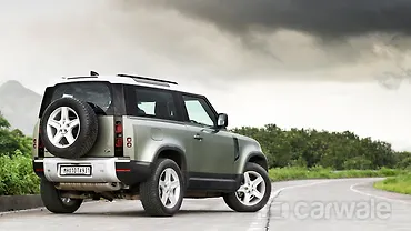 Defender Right Side View Image, Defender Photos in India - CarWale