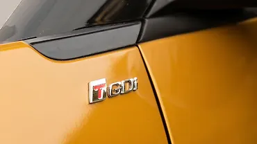 XUV300 TurboSport Engine Shot Image, XUV300 TurboSport Photos in India ...