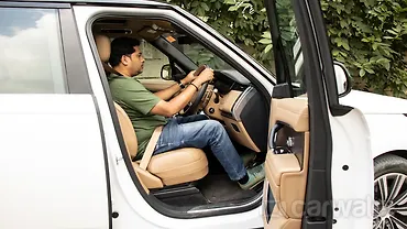 Range Rover Front Row Seats Image, Range Rover Photos in India - CarWale