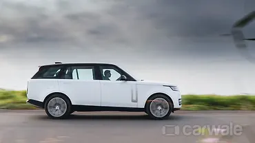 Range Rover Rear View Image, Range Rover Photos in India - CarWale