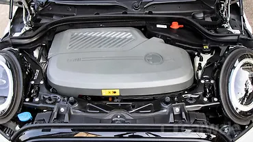 Cooper SE Rear Parking Sensor Image, Cooper SE Photos in India - CarWale