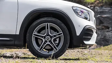 GLB Front View Image, GLB Photos in India - CarWale