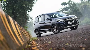 XL6 Right Side View Image, XL6 Photos in India - CarWale