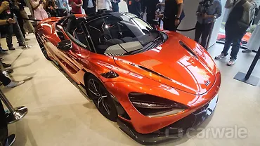 720S Front View Image, 720S Photos in India - CarWale