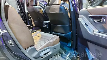 Innova Hycross Instrument Cluster Image, Innova Hycross Photos in India ...