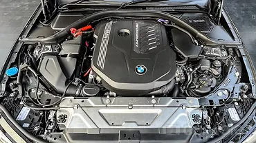 M340i Engine Shot Image, M340i Photos in India - CarWale