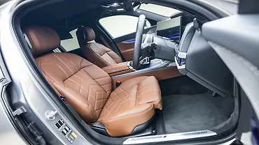 i7 Rear Seats Image, i7 Photos in India - CarWale