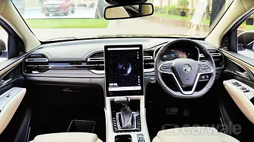 Hector Rear Parking Sensor Image, Hector Photos in India - CarWale