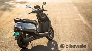 TVS iQube Underseat Storage Image – BikeWale