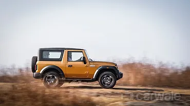 Thar Right Side View Image, Thar Photos in India - CarWale