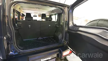 Jimny Images - Interior & Exterior Photo Gallery [100+ Images] - CarWale