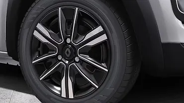 Kwid Wheel Image, Kwid Photos in India - CarWale