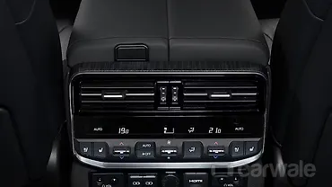 Land Cruiser Rear Row AC Controls Image, Land Cruiser Photos in India ...