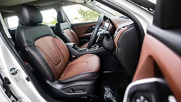 Alcazar Front View Image, Alcazar Photos in India - CarWale