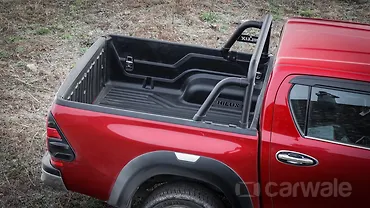 Toyota Hilux Images - Interior & Exterior Photo Gallery [20+ Images ...